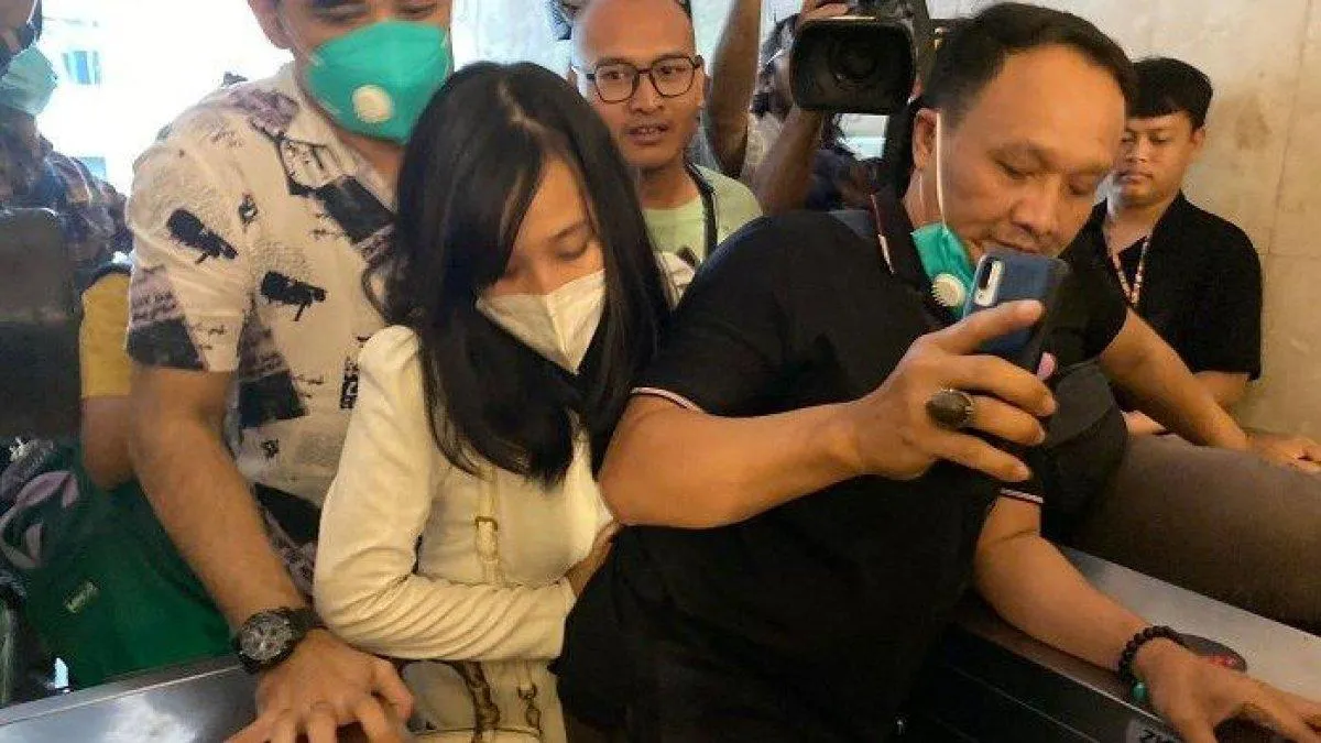 Virly Virginia Dilecehkan Sutradara Film Dewasa Saat Pertama Kali Syuting: Disuruh Megang Kemaluan