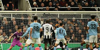 Hasil Piala Liga Inggris - Antoine Semenyo Menggila Lagi, Satu Kaki Man ...