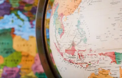 Bagaimana Pengaruh Letak Geografis Indonesia terhadap Penjelajahan Samudra?