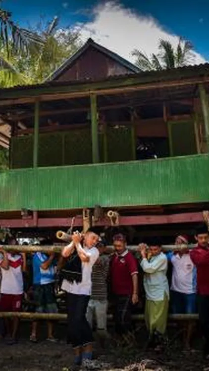 Mappalette Bola, Tradisi Pindah Rumah Masyarakat Suku Bugis Di Sulawesi ...