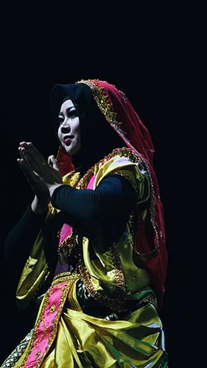 Contoh Tari Kreasi Berpolakan Tradisi, Kala Tarian Klasik Dimodifikasi