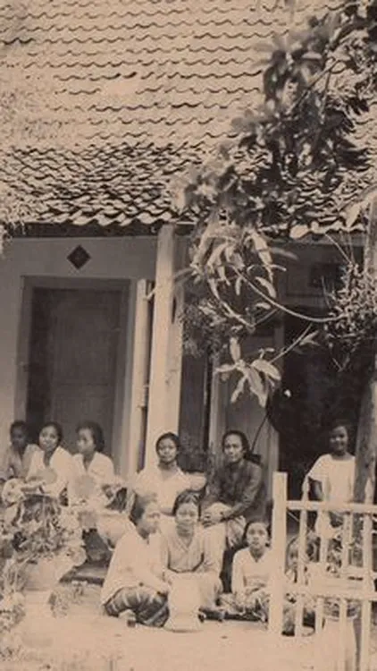 Apa Peran Guru dalam Sistem Among yang Diterapkan di Perguruan Taman Siswa?