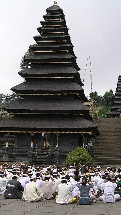 Peninggalan Kerajaan Bali, Pura Agung Besakih yang Paling Fenomenal