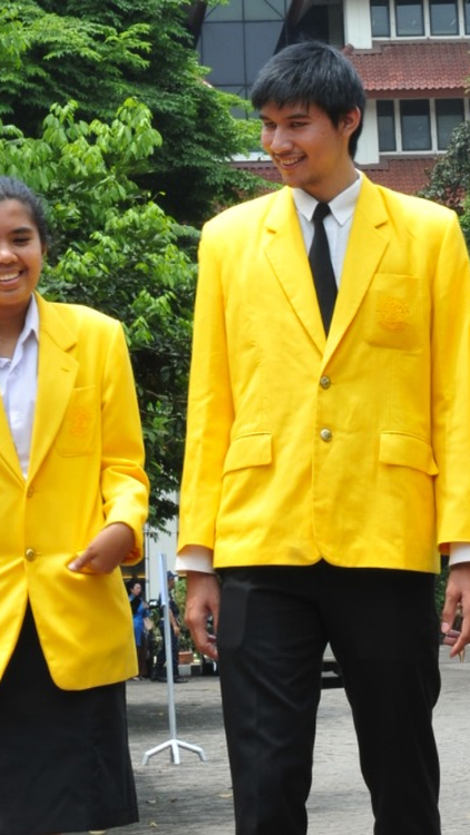 Inilah Arti di Balik Warna-Warna Jas Almamater Kampus di Indonesia