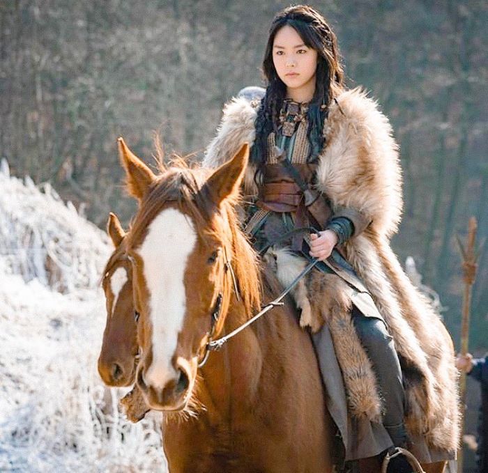 Yuk Kenalan dengan Erika Karata, Artis Jepang Pemeran Xabara Suku Momo ...