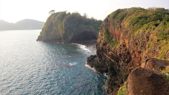 Pulau Sangiang, Destinasi yang Wajib Dikunjungi di Selat Sunda ...