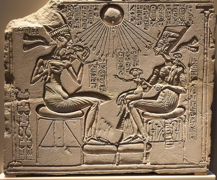 Nefertiti, Ratu Mesir yang Merevolusi Agama dengan 'Menyingkirkan' para ...