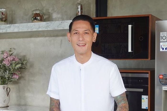 Mesranya Chef Juna dan Sang Kekasih Buat Video ini saat Liburan di ...