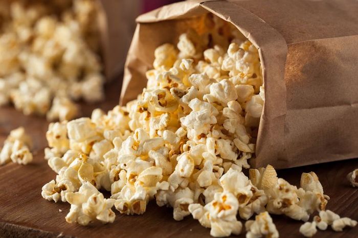 6 Cara Membuat Popcorn Ala Rumahan yang Murah Meriah, Lebih Enak dari ...