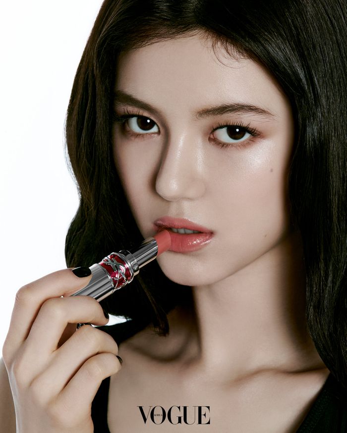 Danielle NewJeans Jadi Brand Ambassador YSL Beauty dengan Pesona Elegan ...