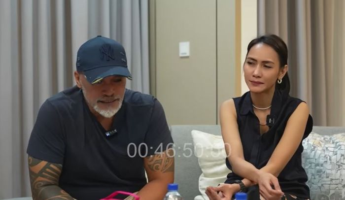 MURKA! Suami Wenny Ariani Akhirnya Muncul ke Publik, Sindir Habis ... MURKA! Suami Wenny Ariani Akhirnya Muncul ke Publik, Sindir Habis ...