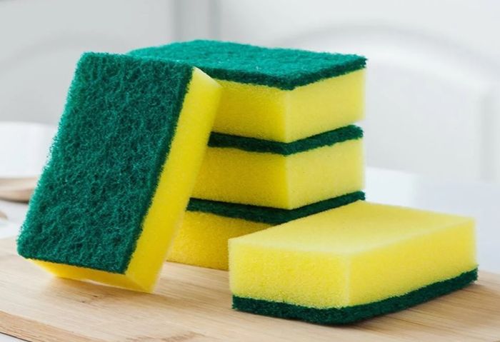 Selama Ini Salah? Begini Cara Menggunakan Spons Cuci Piring yang Baik ...