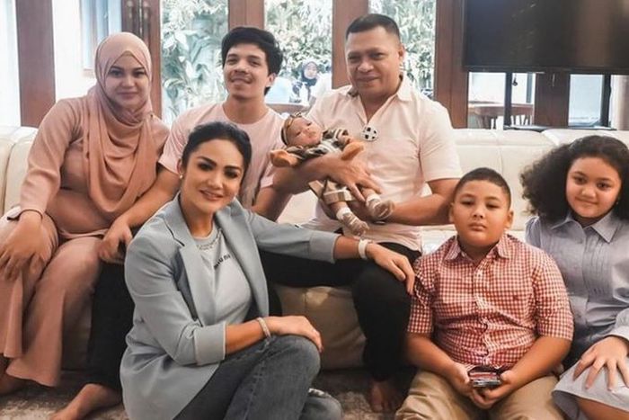 Akurnya Raul Lemos dan Aurel Hermansyah, Aksi Suami Krisdayanti Perdana ...