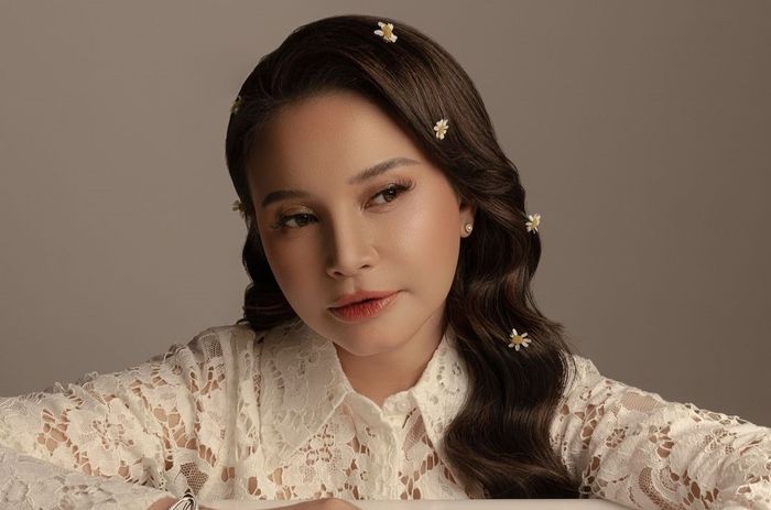 Profil Rossa, Penyanyi yang Digosipkan Dekat dengan Afgan, Kini ...