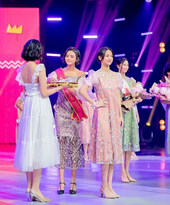 Curi Perhatian, Tengok Potret Sydney Azkassya, Putri Cut Tari yang Jadi ...