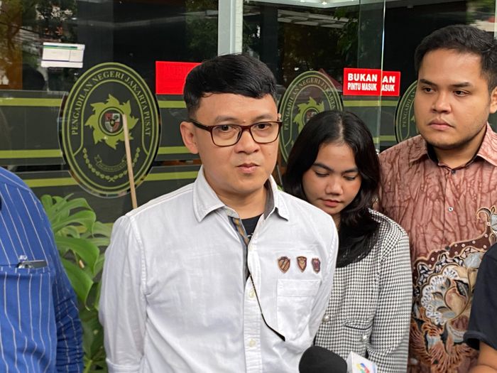 Profil Ari Bias, Pencipta Lagu yang Gugat Royalti ke Agnez Mo hingga ...