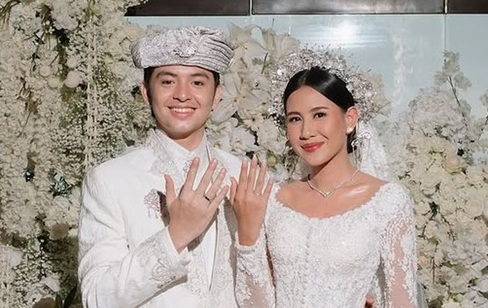 Terkuak! Sosok Ibunda Shenina Cinnamon, Paras Ibu Mertua Angga Yunanda ...