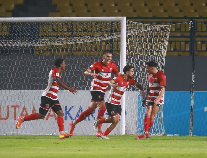 Daftar Tim AFC Challenge League 2025/2026 - Digasak Persib, Manila ...