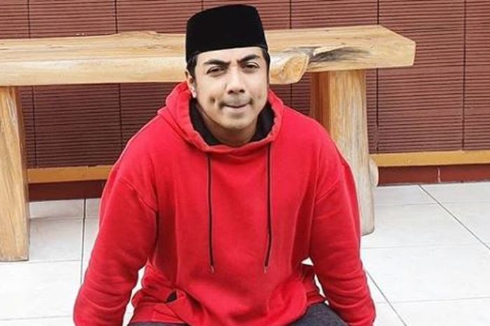 Celine Evangelista Bentuk Grup Pengajian Bareng Ustaz Riza, Suami Indri ...