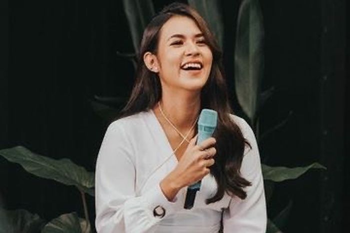 Mengawali Awal Tahun dengan Penampilan Baru, Raisa Andriana Kini Punya ...