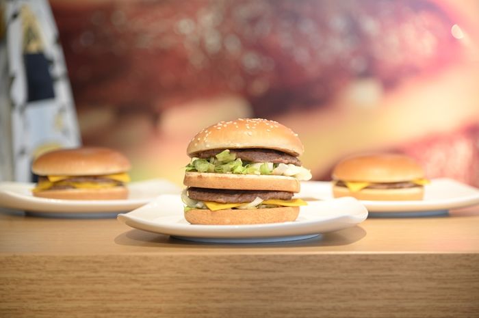 Kenalan dengan Burger Master, Sang Penjaga Kualitas Best Burger dari ...