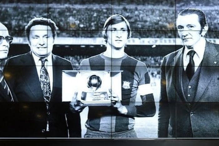 SEJARAH HARI INI - Johan Cruyff Menangi Ballon d'Or Pertama dari Tiga ...