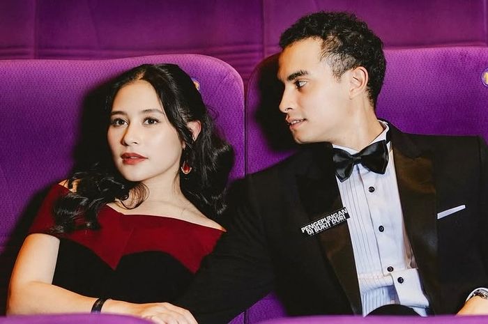 Tampilan Serasi Prilly Latuconsina dan Omara Esteghlal dengan Gaya Classy nan Elegan