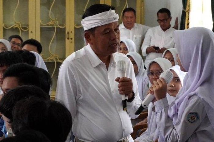 Imbas Kebijakan Dedi Mulyadi, SMA Swasta di Bandung Baru Terima 12 Siswa yang Mendaftar, Guru ...