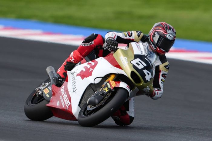 Kekecewaan Mario Aji usai Finish Terakhir di Moto2 Jepang 2025 ...