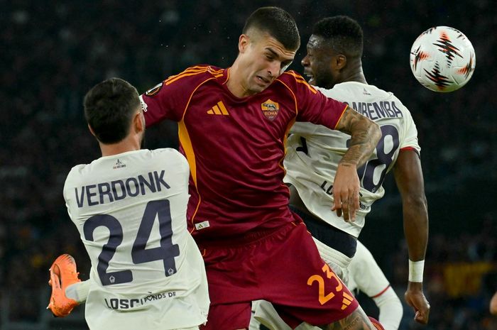 Hasil Liga Europa - Calvin Verdonk Injak Kaki Lawan dan 3 Penalti Gagal, Lille Jinakkan AS Roma ...