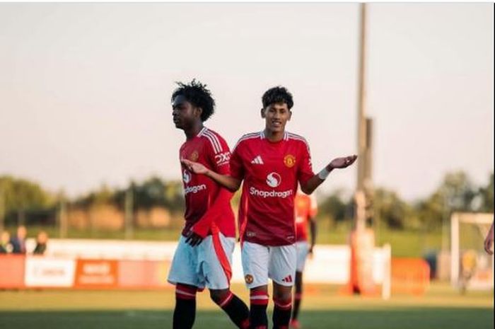 Sudah Latihan di Tim Utama Man United, Bocah 15 Tahun Tak Bisa Main di Liga Inggris, Kenapa ...