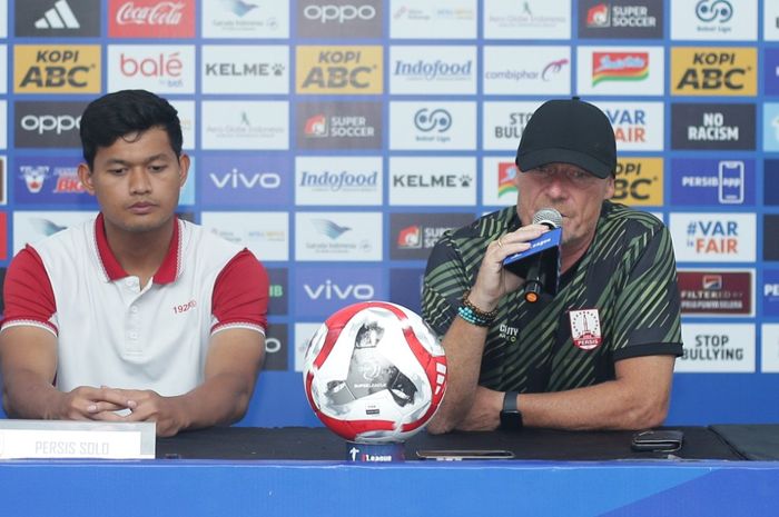 Persib Vs Persis - Peter de Roo Akui Sudah Tahu Kebiasaan Bojan Hodak ...