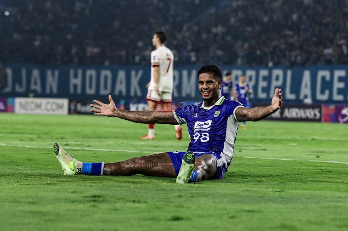 Ramon Tanque Mulai Gacor, Pelatih Persib: Saya Tidak Peduli - Bolasport.com