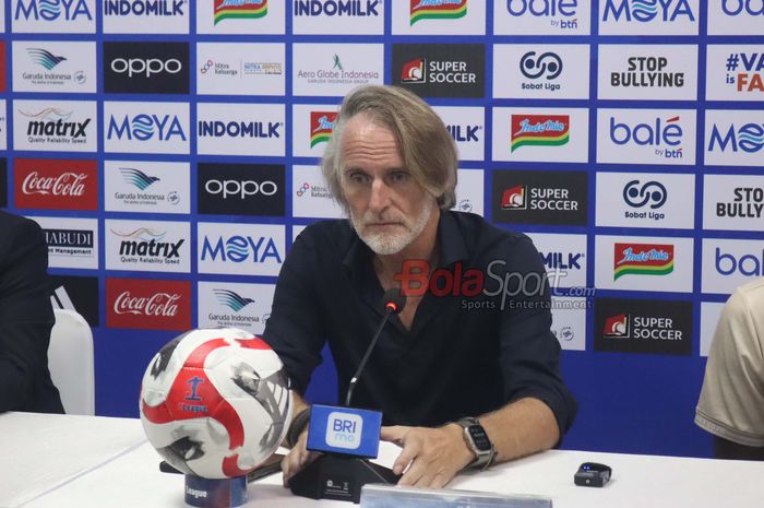 Tak Peduli Persija Kehilangan Pemain Kunci, Jan Olde Riekerink Tegaskan ...