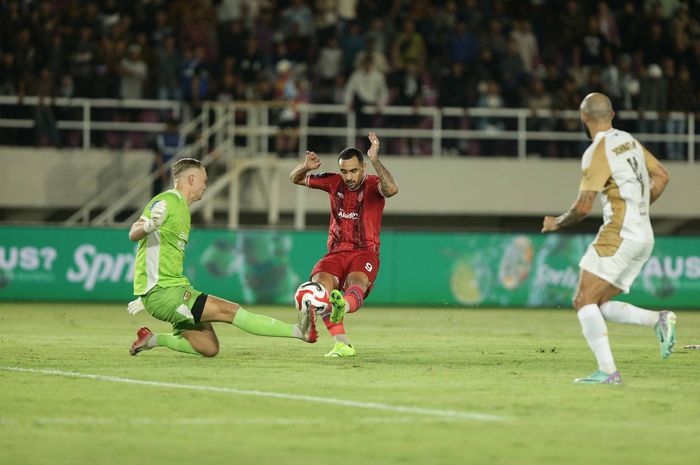 Jadwal Super League - Peluang Persib Kunci Titel Juara dan Persis Solo ...