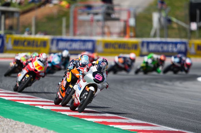 Kebangkitan Hebat di Moto3 Catalunya Tunjukkan Veda Ega Pratama Tak ...