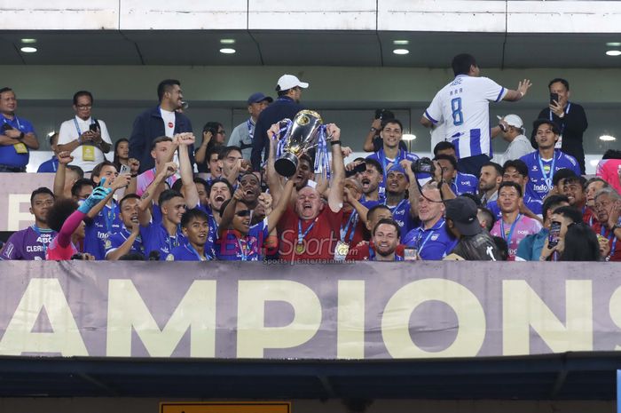 Buntut HP Frans Putros Hilang, Para Pemain Persib Trauma hingga Batal ...
