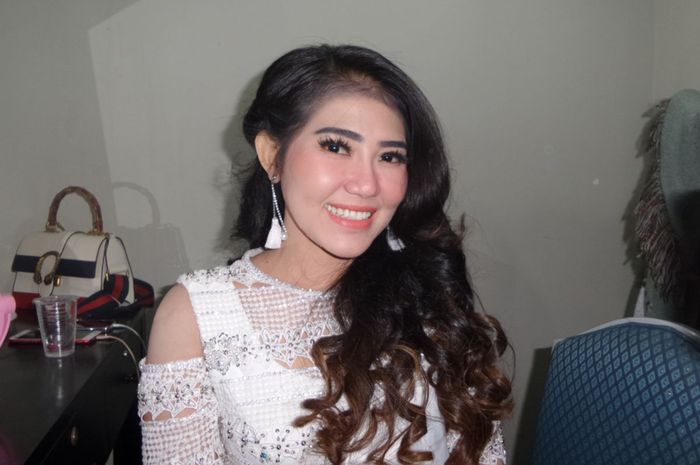 Profil Via Vallen, Pedangdut yang Murka Dituding BU Gegara Jual Mobil ...