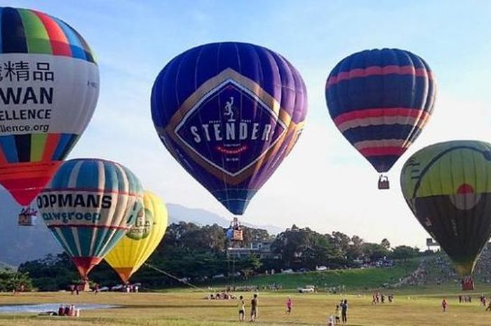 Rasakan Sensasi Terbang dengan Balon Udara Raksasa - National Geographic
