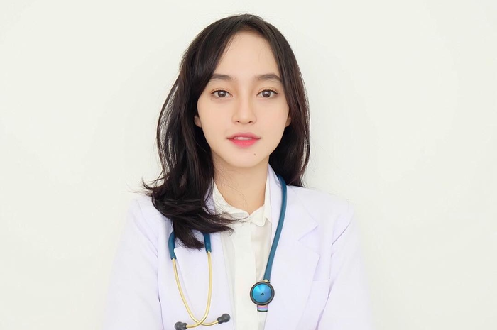Ini Dia Biodata Indahkus, Dokter Cantik di Bandung yang Lagi Viral