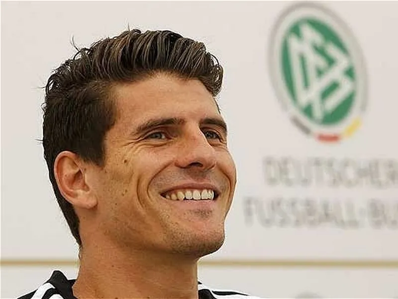 Super Mario Jadi Target Utama Fiorentina - Page all