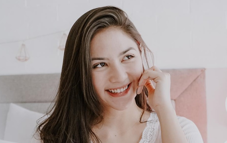 8 Inspirasi Padu Padan Outfit Warna Putih Ala Jessica Mila. Modis dan Manis! - Page all