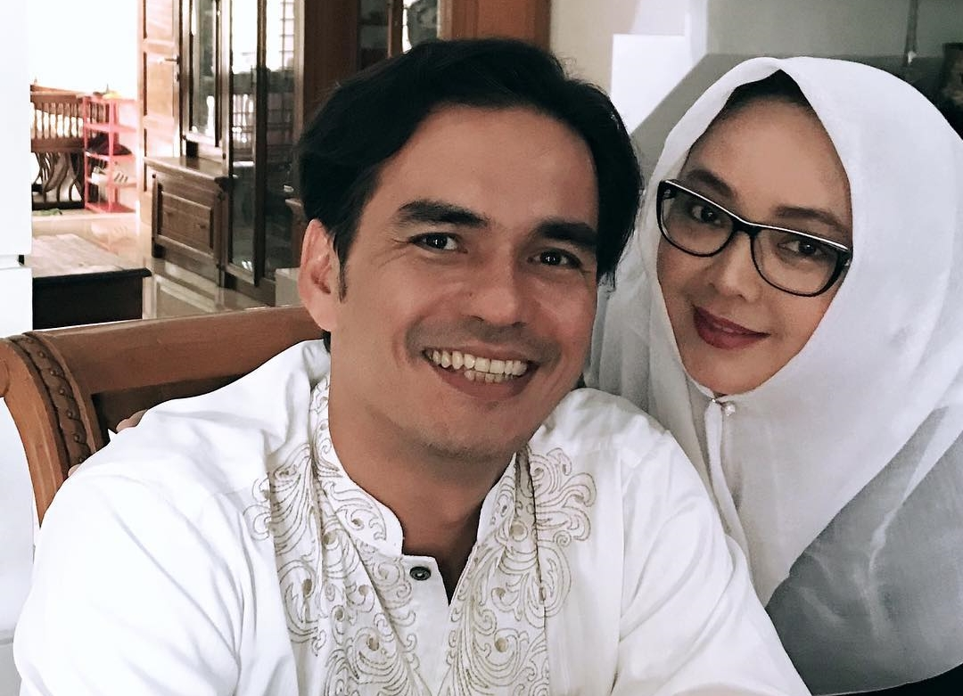 19 Tahun Menikah, Teddy Syah dan Rina Gunawan Bagikan Resep Selalu ...