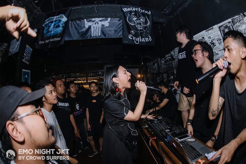 Patenkan Nama Acara, Crowd Surfers ID Ngaku Terinspirasi Emo Night di ...
