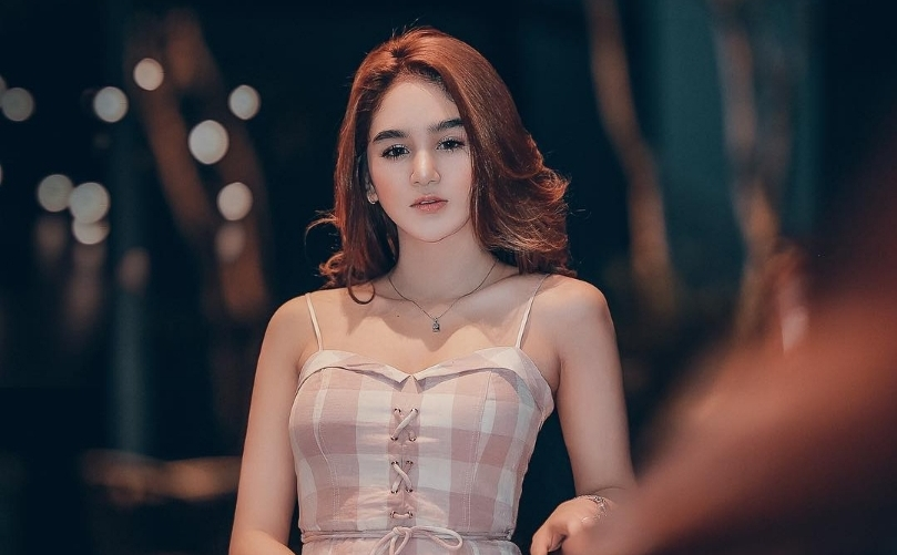 Ngaku Pemotretan di Hotel, Hana Hanifah Digrebek Polisi Sedang ...