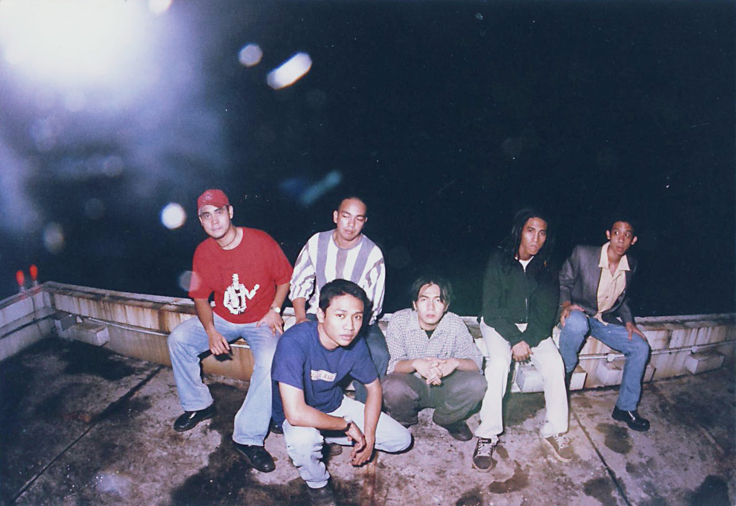 3 Band 'Poster Cafe' yang Ngebentuk Skena Musik Independen di Jakarta | Hai