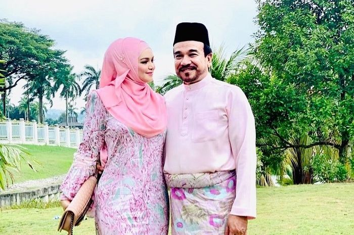 Kabar Bahagia Datang dari Penyanyi Kondang Asal Malaysia, Siti ...