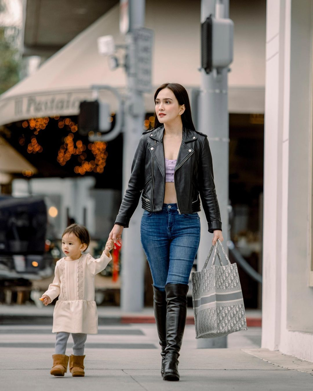 Tampil Anggun Bak Putri di Negeri Dongeng, Shandy Aulia Bikin Heboh ...