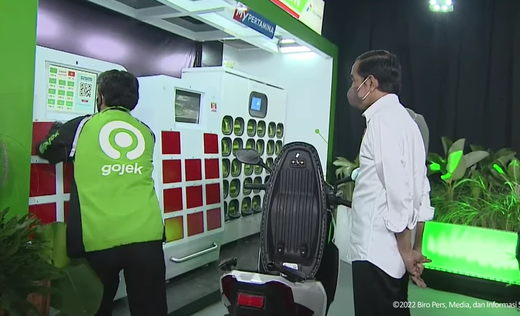 Kata Driver Gojek Motor Listrik Lebih Hemat, Irit Rp 15 ribu Sehari ...
