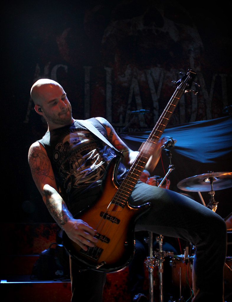 Bassist Josh Gilbert Nyatakan Resmi Keluar dari As I Lay Dying! - Semua ...